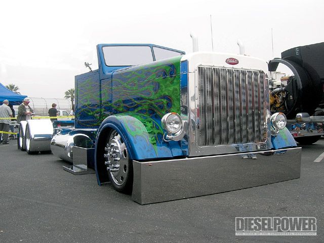 16 Super Semi-truck Customizations That’ll Blow You Away